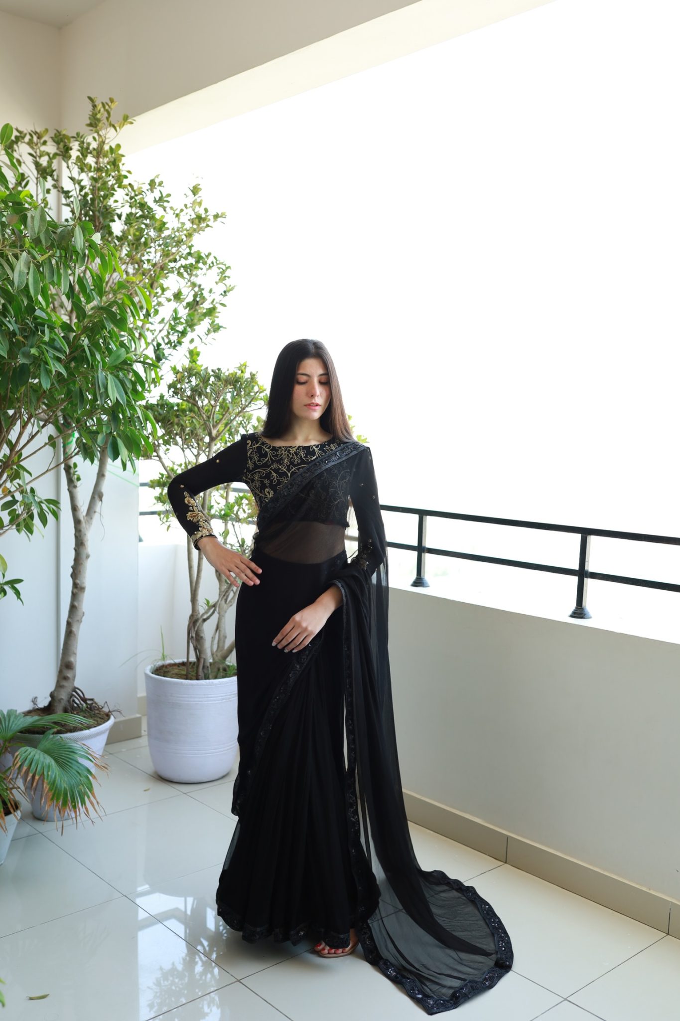 SOLID BLACK HAND EMBELLISHED SAREE – Saad Ibrahim