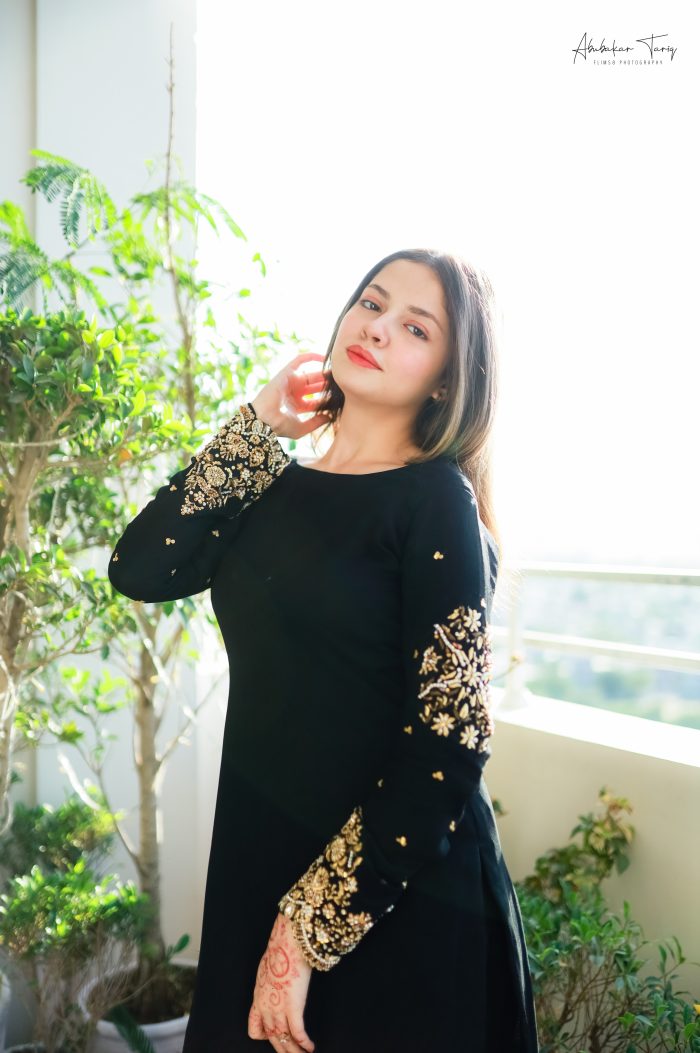 SOLID BLACK HAND EMBELLISHED KURTA WITH PATYALA SHALWAR – Saad Ibrahim